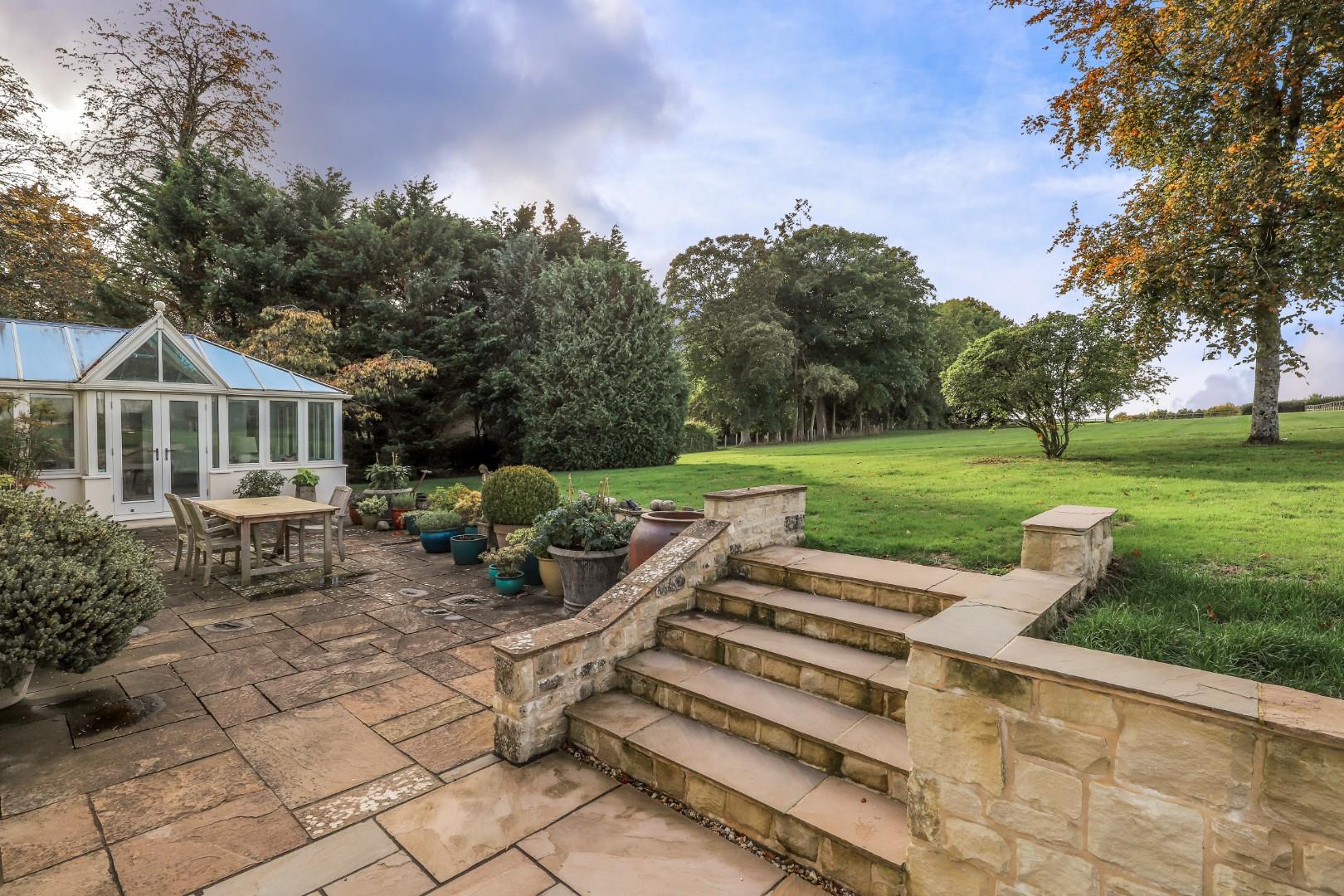 Cow Drove, Chilmark - Estate Agents Myddelton & Major