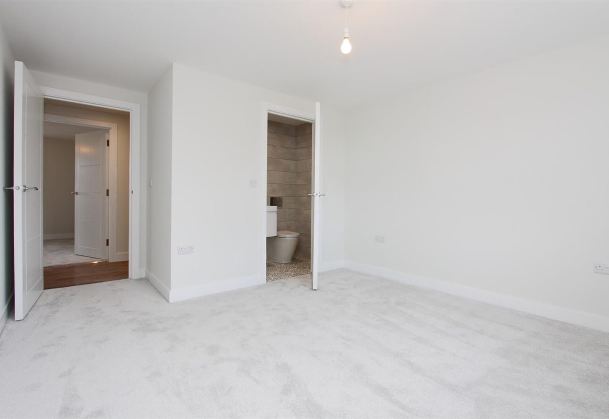 Devizes Road, Salisbury - Myddelton & Major