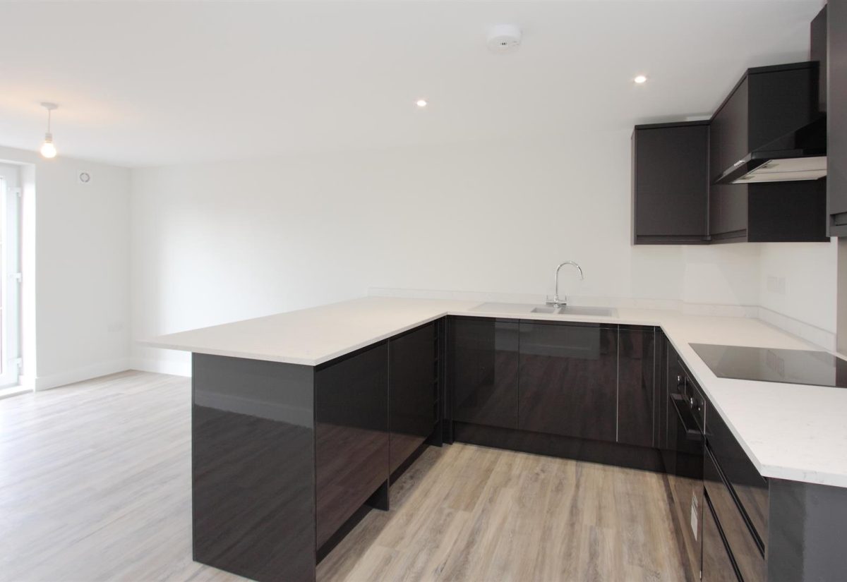 Devizes Road, Salisbury - Myddelton & Major